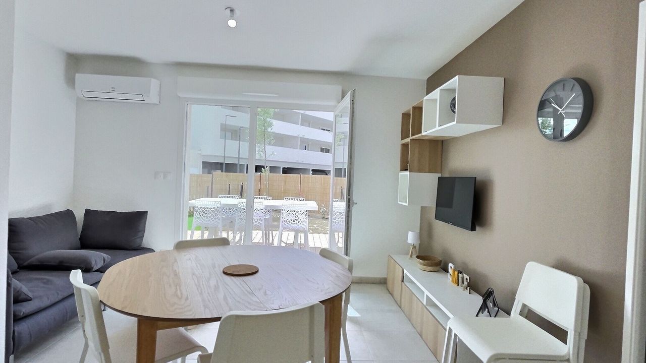 Ferienhaus für 7 Personen (57m²) in Sérignan mit Pool, WLAN, Gartennutzung